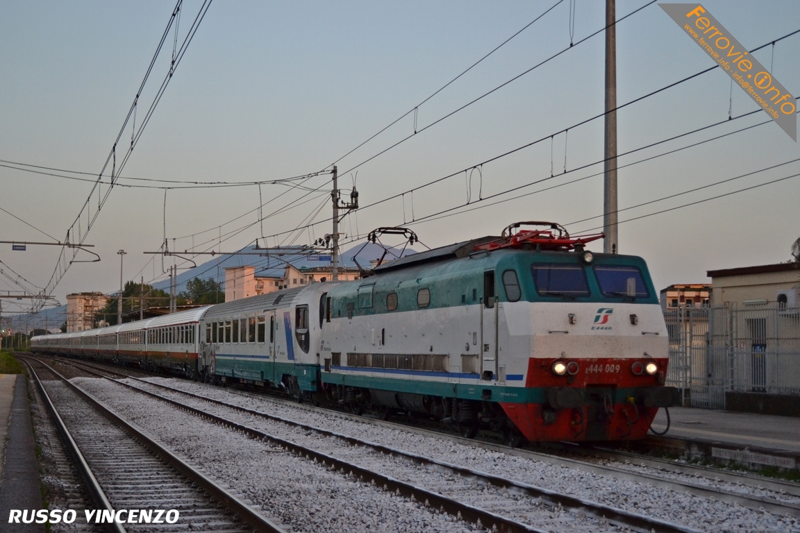 E.444R - Livrea XMPR 2 - E.444R.087 - FotoFerrovie.Info