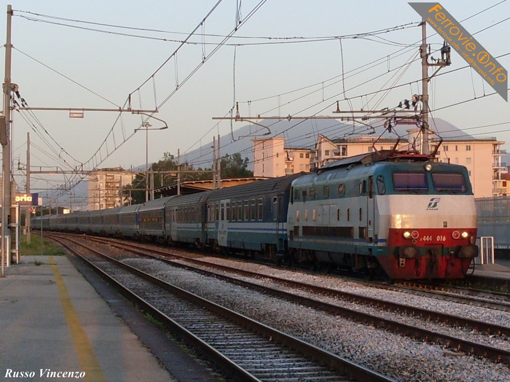 E.444R - Livrea XMPR 2 - E.444R.087 - FotoFerrovie.Info