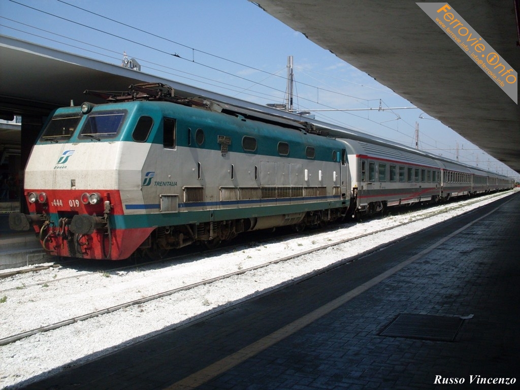 E.444R - Livrea XMPR 2 - E.444R.087 - FotoFerrovie.Info