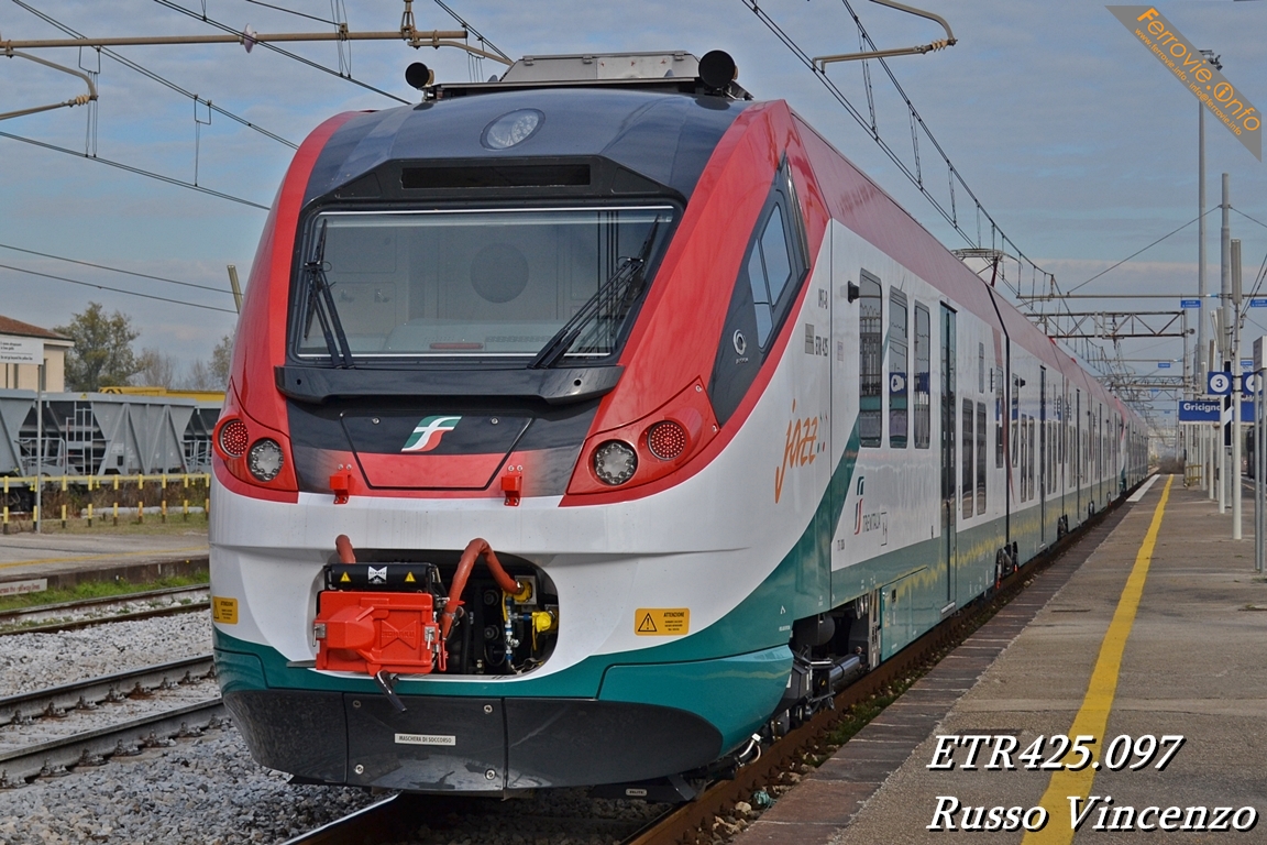 ETR 425 " Jazz " - Livrea Leonardo Express - ETR 425 n.95 ...