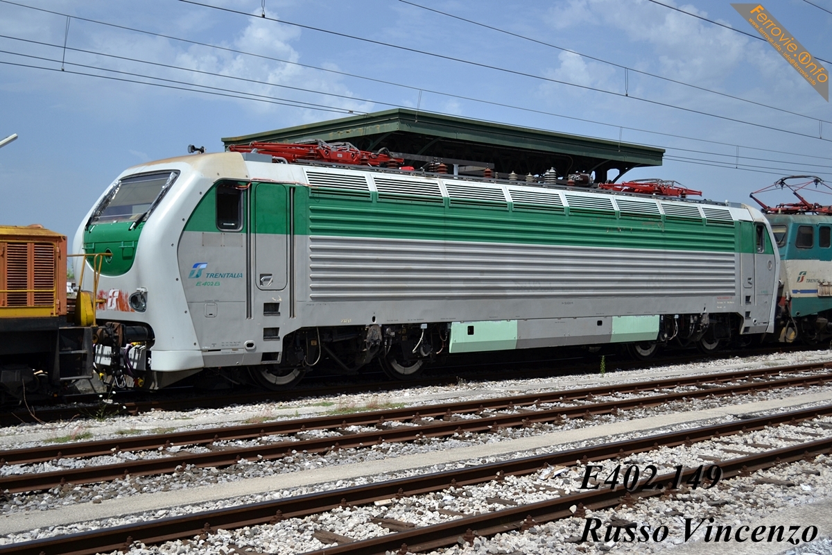E.402.142 e 149 RFI - E.402B.149 - FotoFerrovie.Info