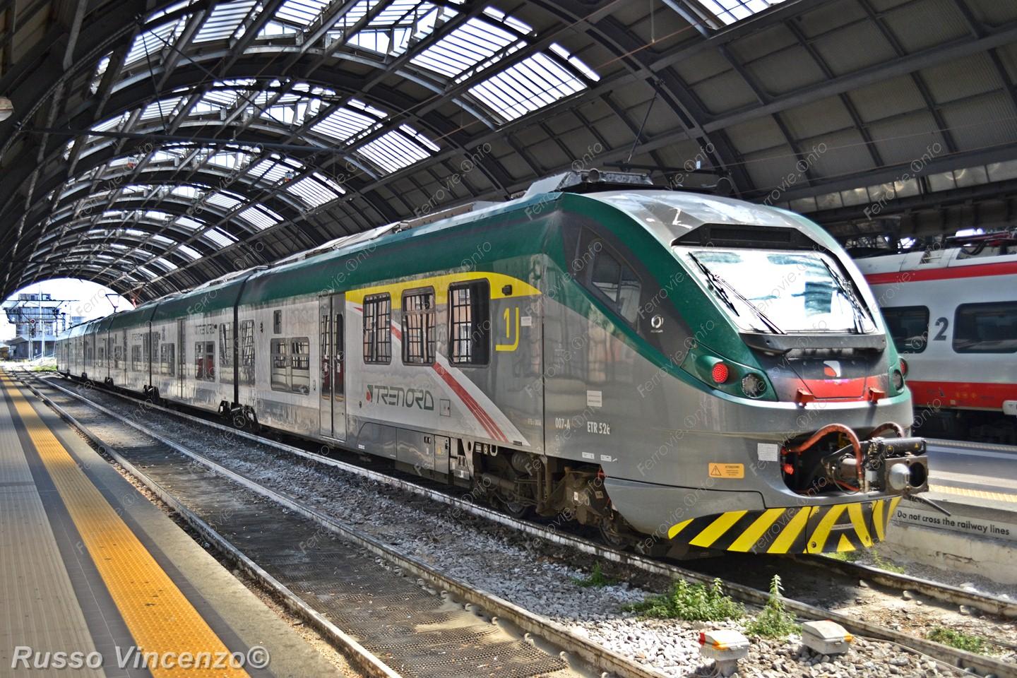 ETR 526 - ETR 526 Trenord interni - FotoFerrovie.Info