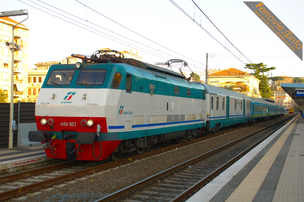 E.444R - Livrea XMPR 2 - E.444R.087 - FotoFerrovie.Info