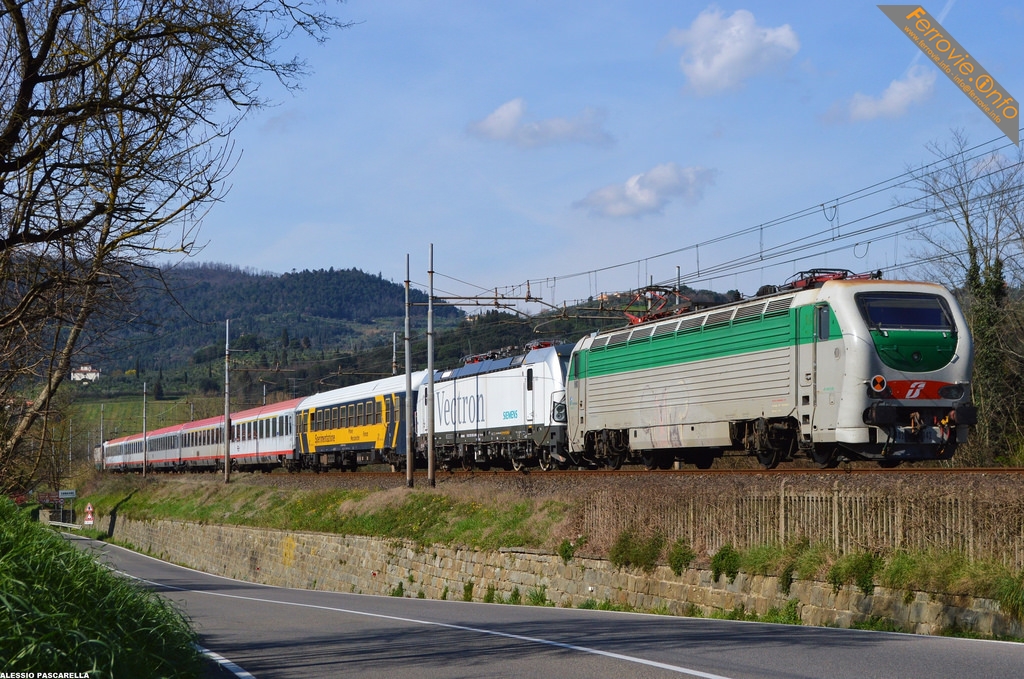 E.402.142 e 149 RFI - E.402B.142 - FotoFerrovie.Info