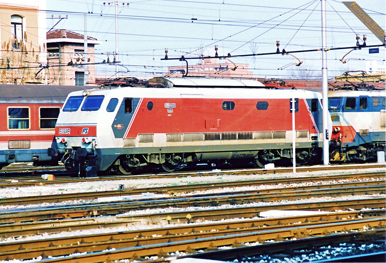 E.444R - Livrea Origine - E.444R - FotoFerrovie.Info