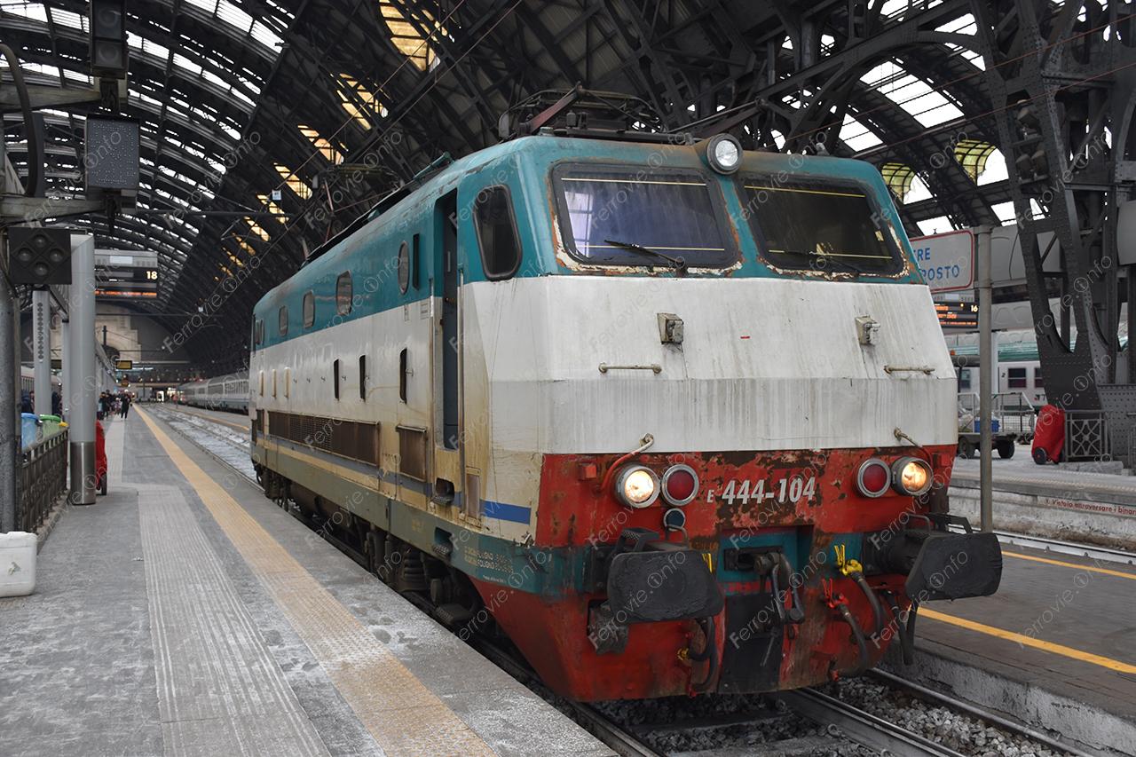 E.444R - Livrea Xmpr 2 - E.444R.087 - FotoFerrovie.Info