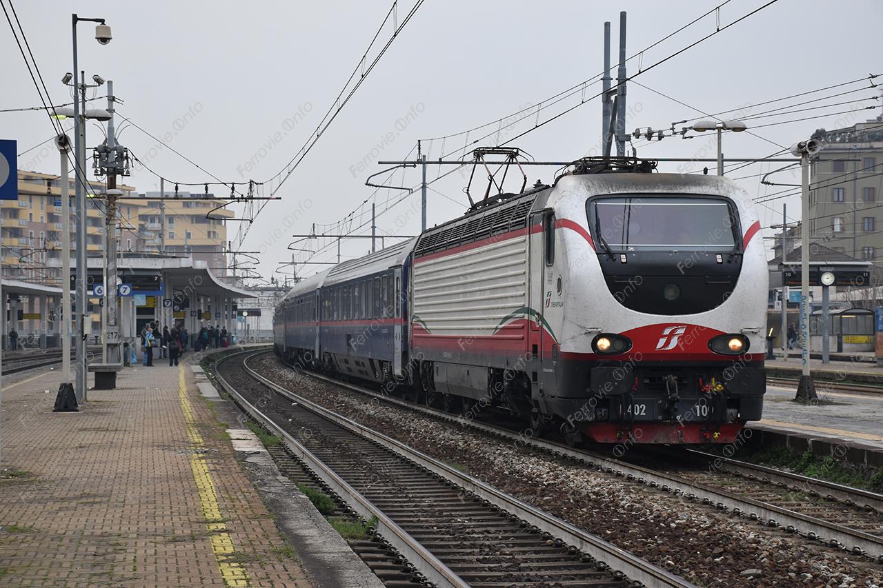 E.402B - Livrea Frecciabianca - E.402B.164 - FotoFerrovie.Info
