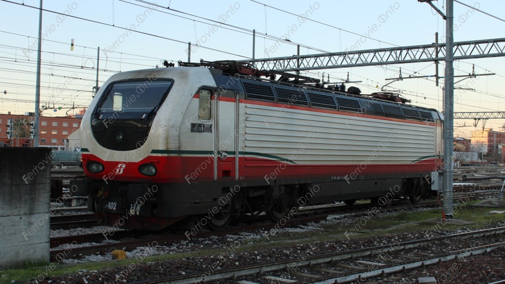 E.402B - Livrea Frecciabianca - E.402B.164 - FotoFerrovie.Info