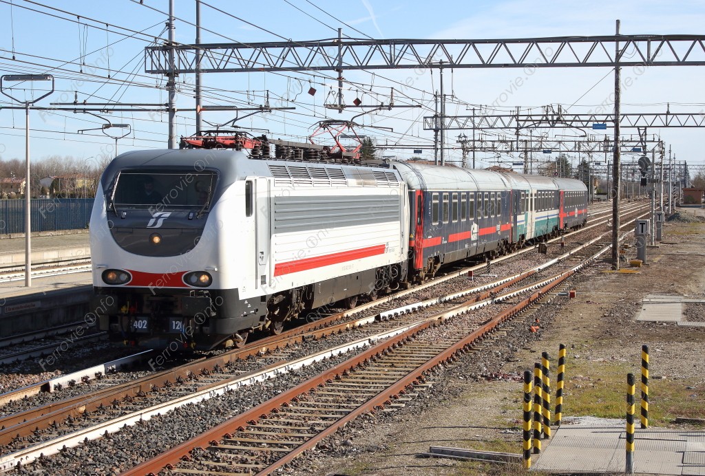 E.402B - Livrea Intercity Giorno - E.402B-168 - FotoFerrovie.Info